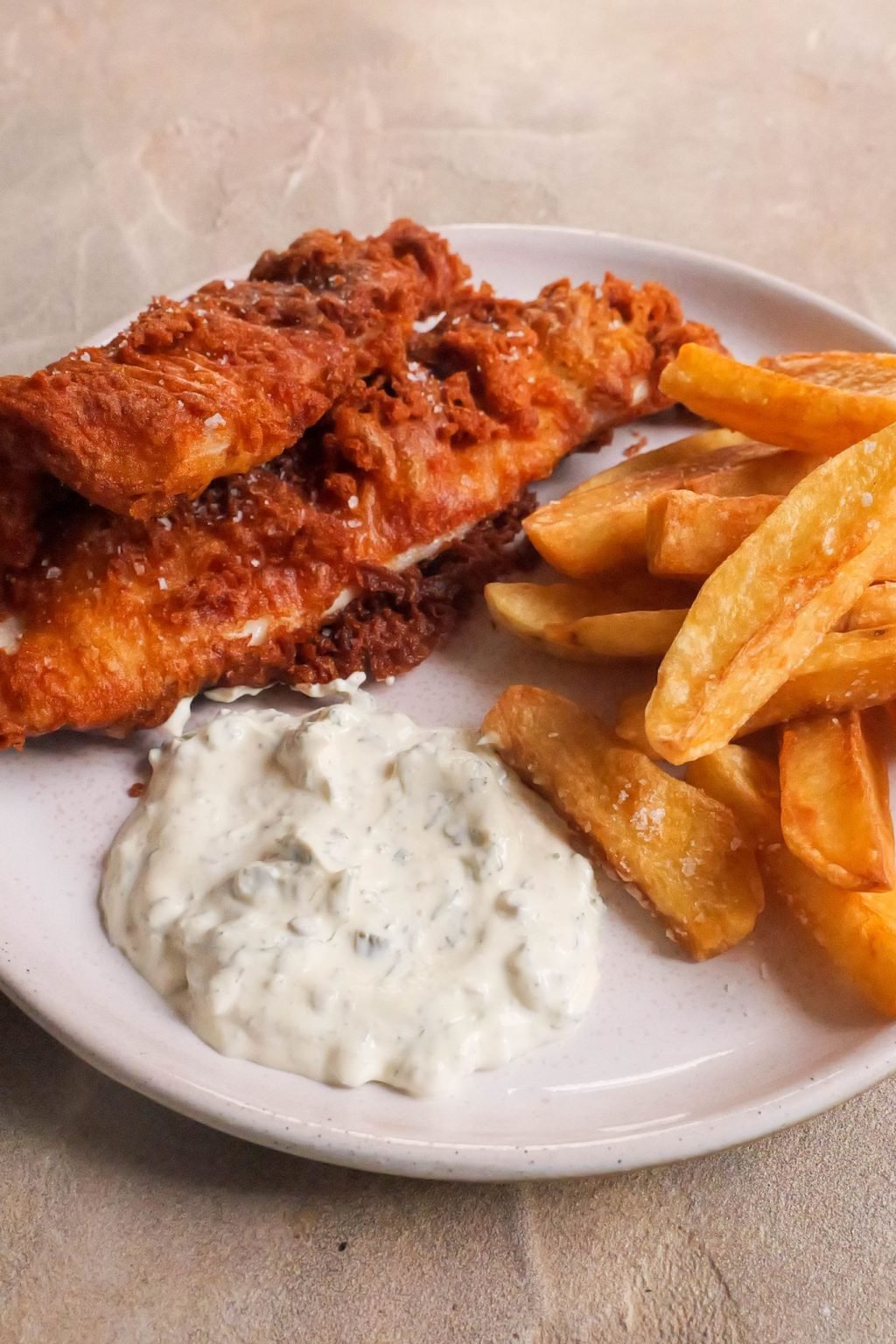 Classic Fish and Chips with tartar sauce - Daen's Kitchen