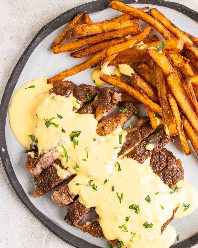 Steak frites with Bearnaise - Daen's Kitchen