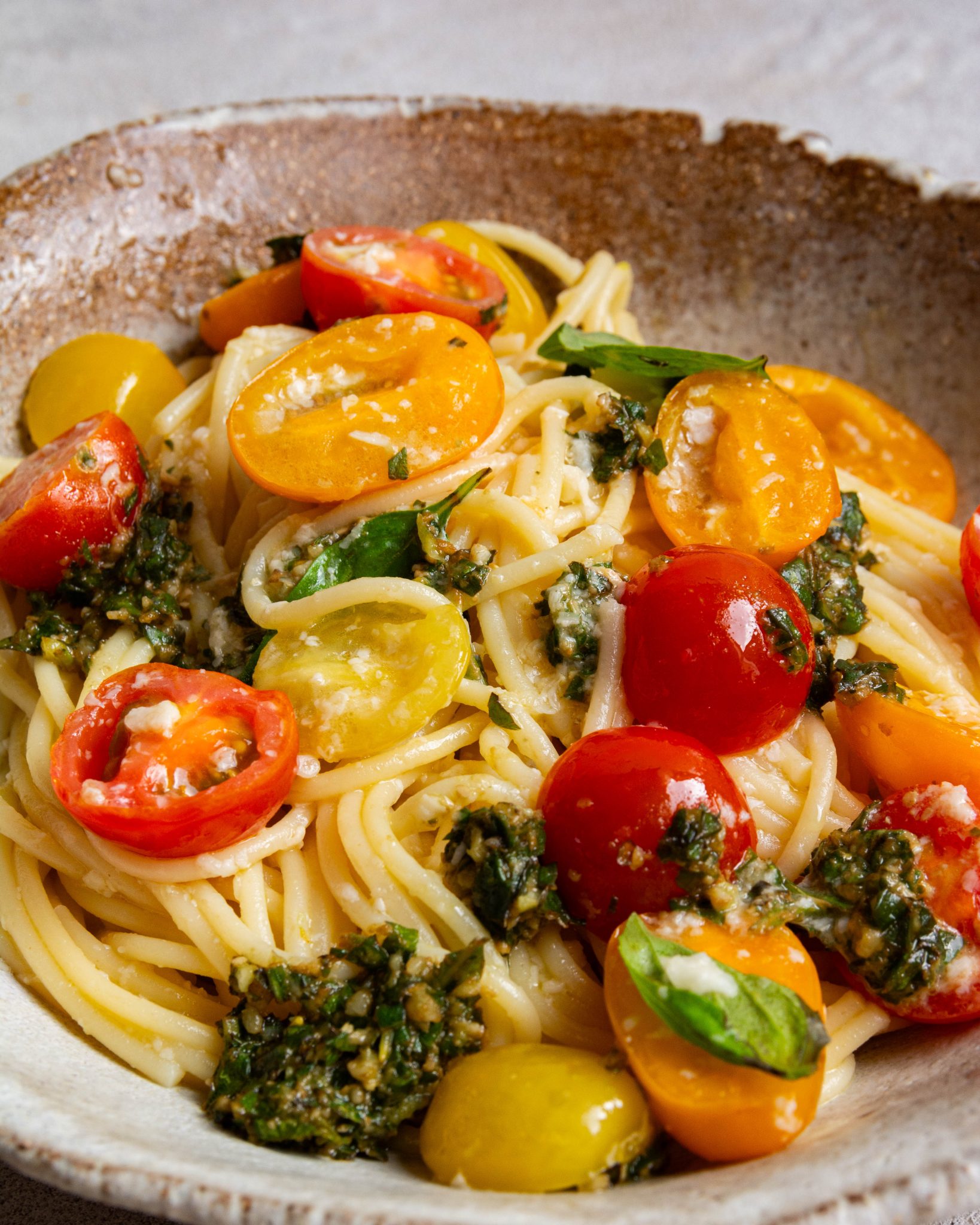 No cook tomato pasta - Daen's Kitchen
