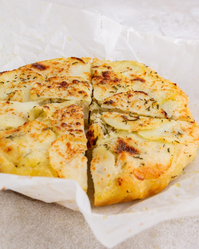 Cheesy potato mini focaccia - Daen's Kitchen
