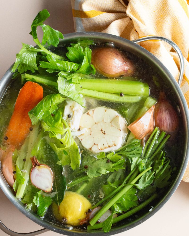 Chicken Stock - Daen's Kitchen