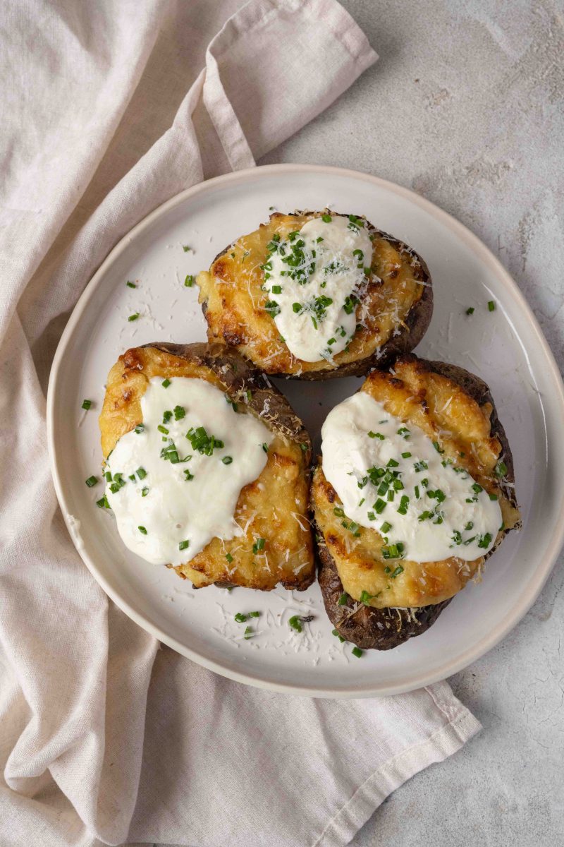 Garlic butter jacket potatoes - Daen's Kitchen