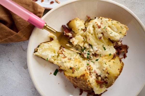 Garlic and Cream Cheese Baked Potatoes - Daen's Kitchen