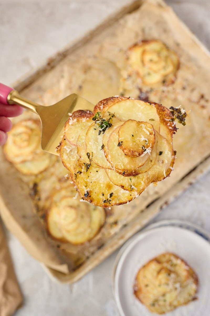Garlic Butter Potato Stack - Daen's Kitchen